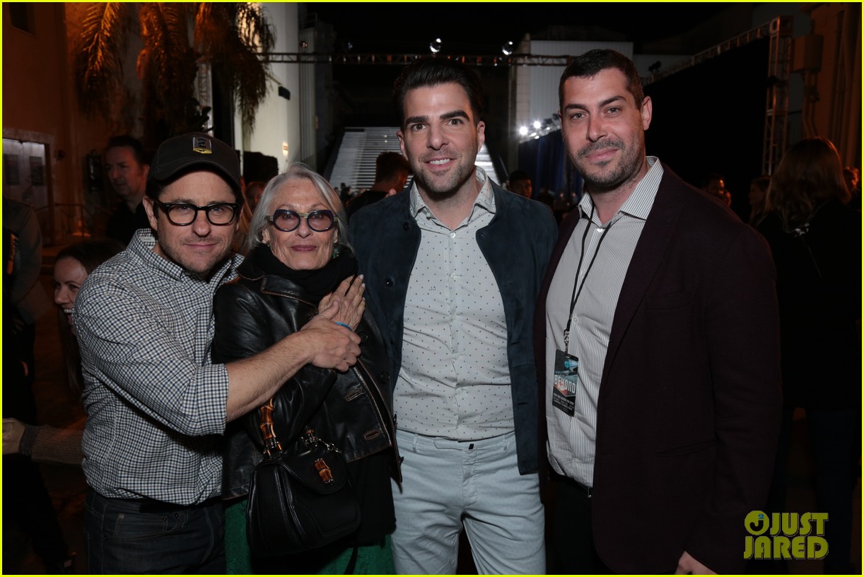 Chris Pine & Zachary Quinto Give the Vulcan Salute at 'Star Trek' Fan Event: Photo 3662433 ...