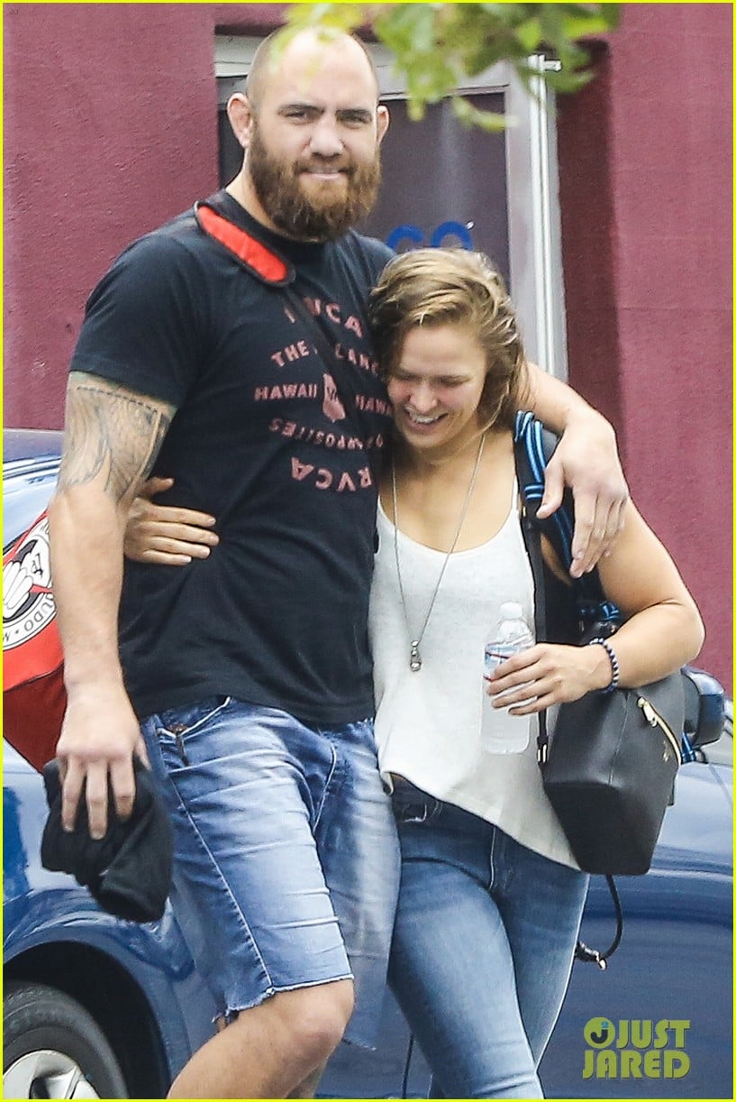 Ronda Rousey & Travis Browne Are Inseparable on Outing: Photo 3666242 ...
