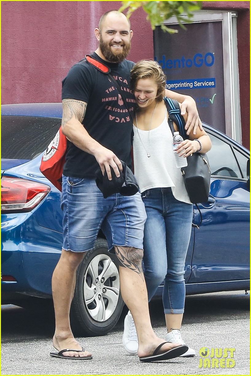 Ronda Rousey & Travis Browne Are Inseparable on Outing: Photo 3666249 ...