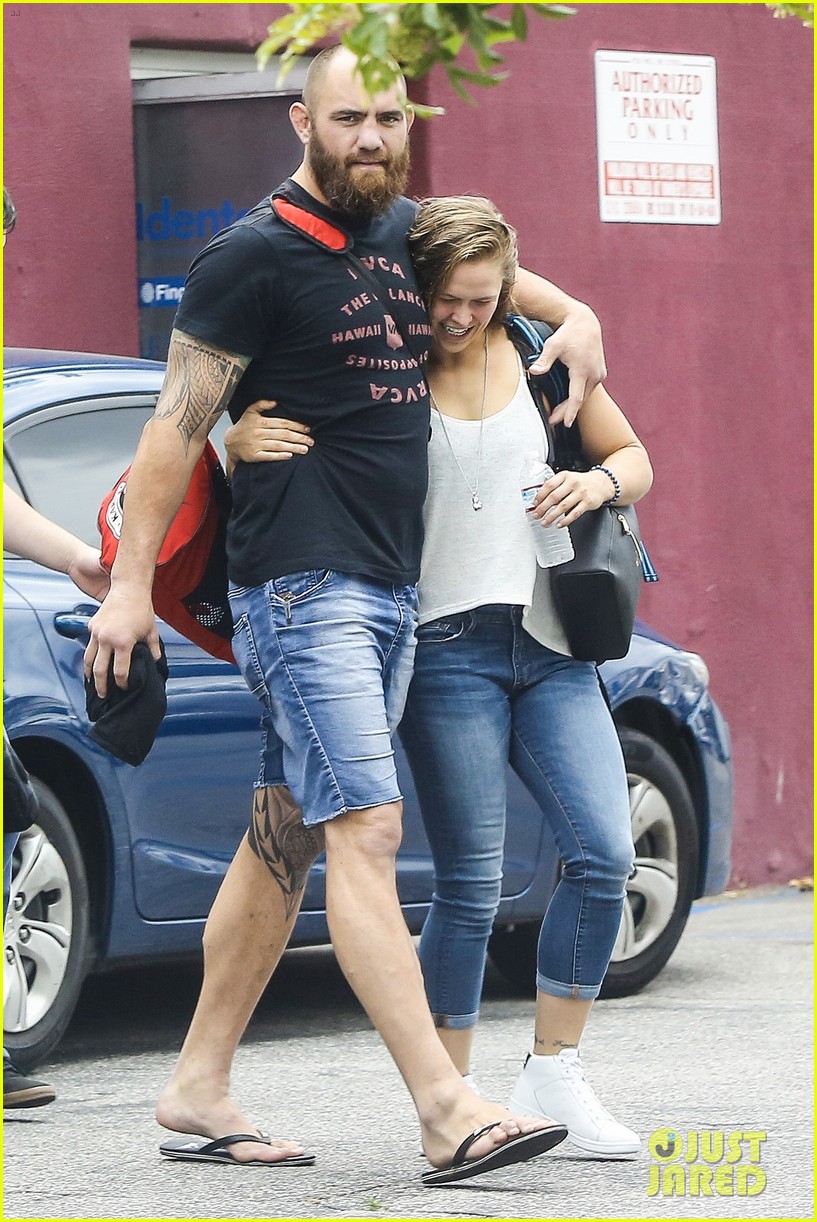 Ronda Rousey & Travis Browne Are Inseparable on Outing: Photo 3666252 ...