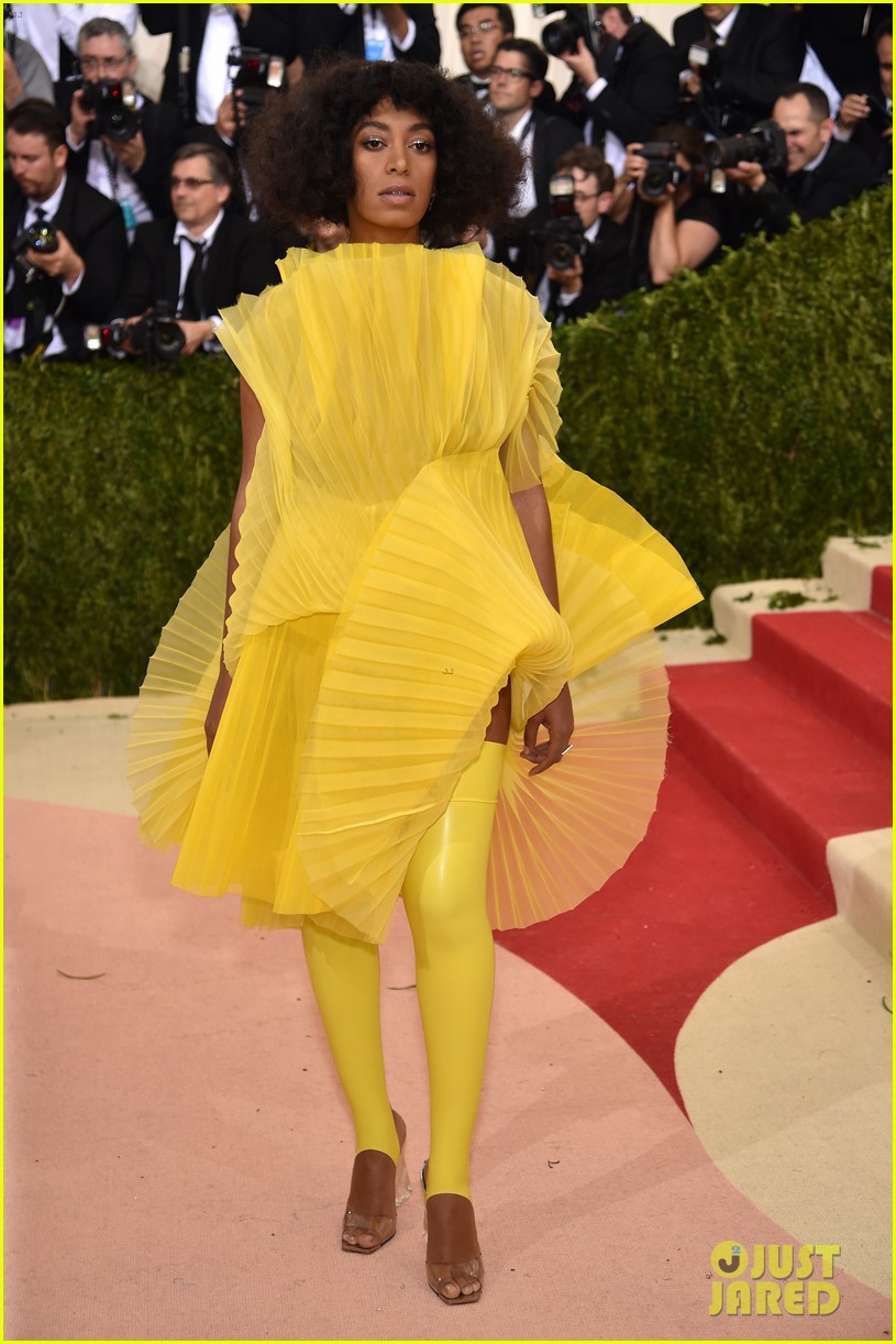 Solange Knowles Is 'Mellow Yellow' At Met Gala 2016!: Photo 3646271 ...