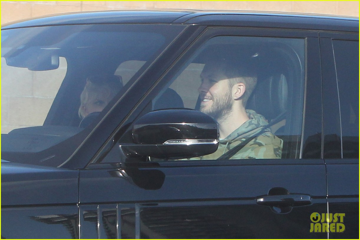 Taylor Swift Goes for Drive With Calvin Harris: Photo 3648469 | Taylor ...