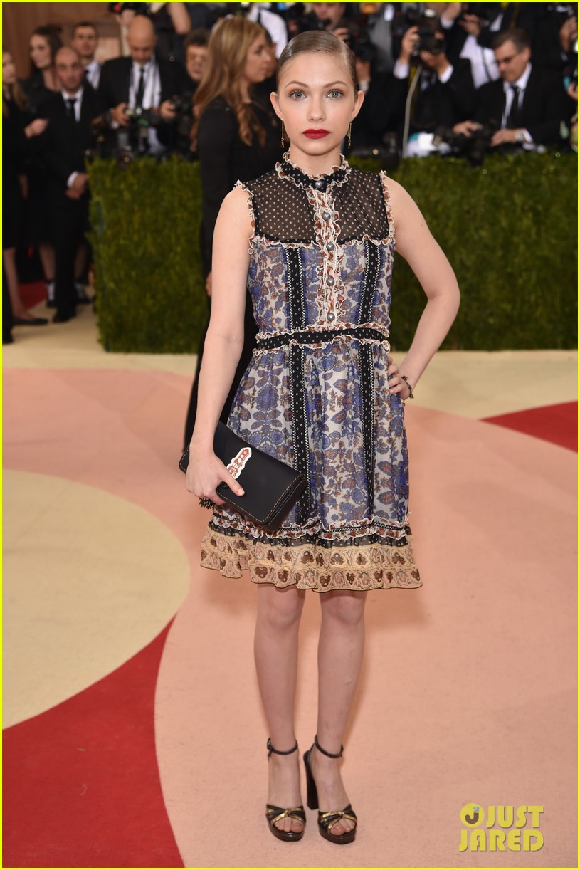 Juno Temple Has 'Best Prom Date Ever' for Met Gala 2016: Photo 3645954 ...