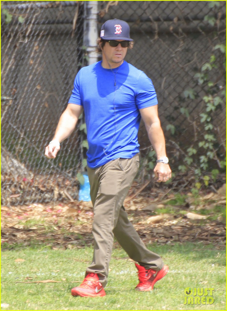 Mark Wahlberg & Wife Rhea Durham Cheer On Their Son at Soccer Game ...
