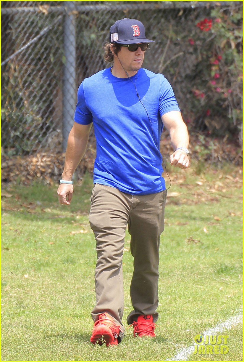 Mark Wahlberg & Wife Rhea Durham Cheer On Their Son at Soccer Game ...