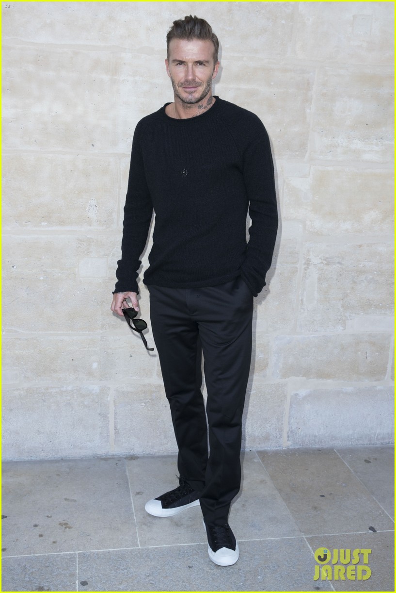 David Beckham Gets a Big Smile from Queen Elizabeth: Photo 3690436 ...