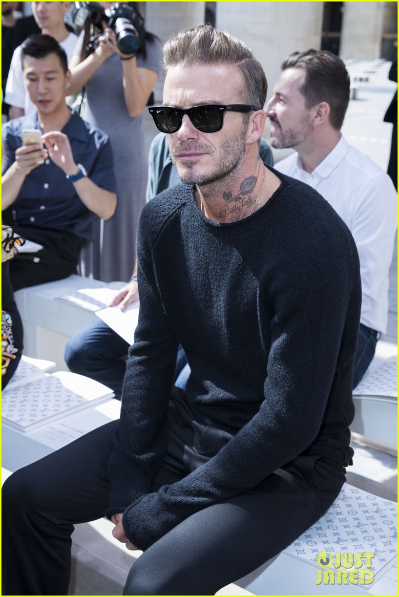 David Beckham Gets a Big Smile from Queen Elizabeth: Photo 3690441 ...