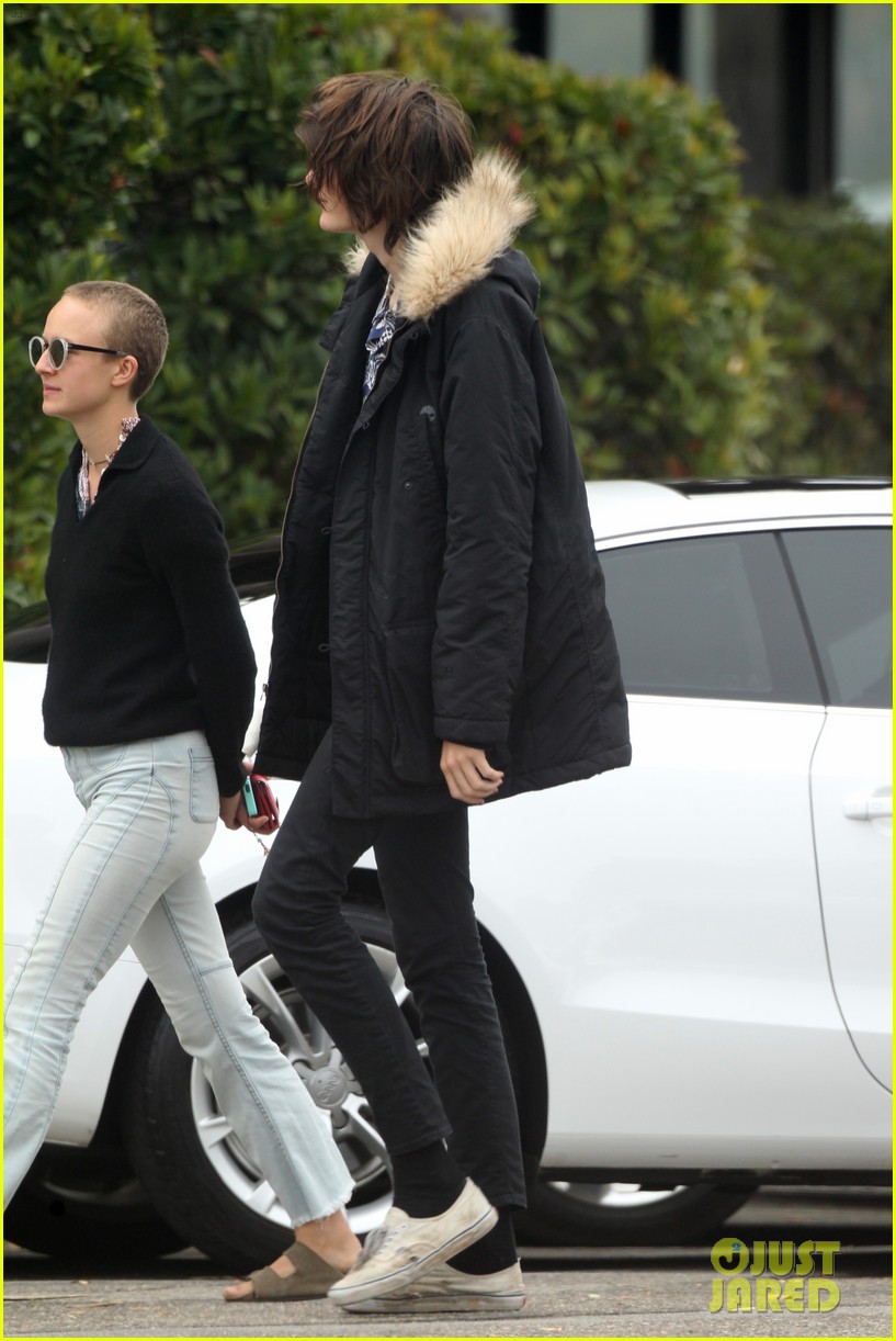 Dylan Brosnan Smashes His Hand in a Car Door!: Photo 3682505 | Dylan ...