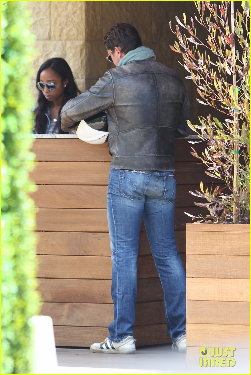 Gerard Butler Goes for Weekend Motorcycle Ride: Photo 3673914 | Gerard ...