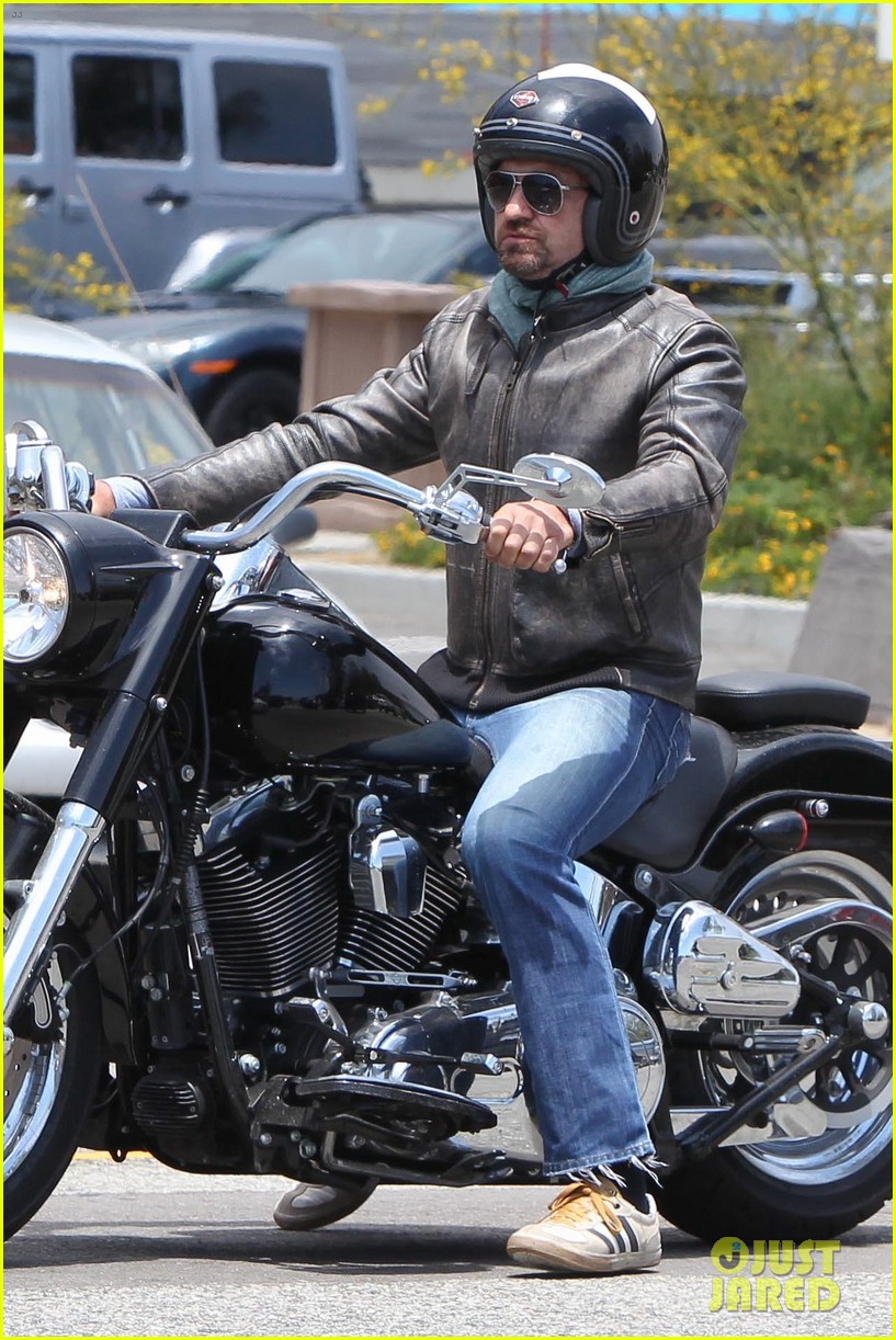 Gerard Butler Goes for Weekend Motorcycle Ride: Photo 3673916 | Gerard ...