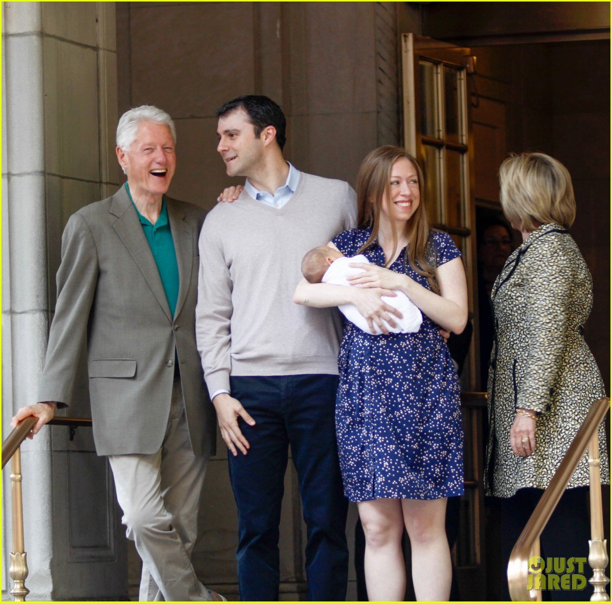 Chelsea Clinton & Family Leave Hospital with Baby Aidan!: Photo 3687440 ...