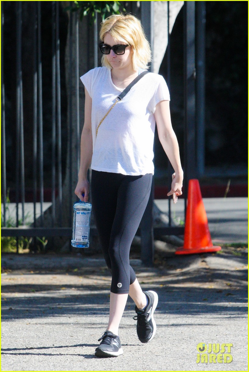 Emma Roberts Heads To Workout After John Stamos Joins 'Scream Queens ...