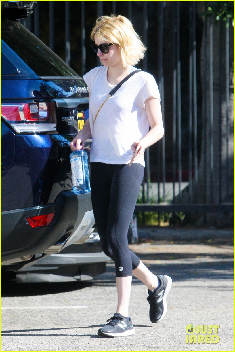 Emma Roberts Heads To Workout After John Stamos Joins 'Scream Queens ...
