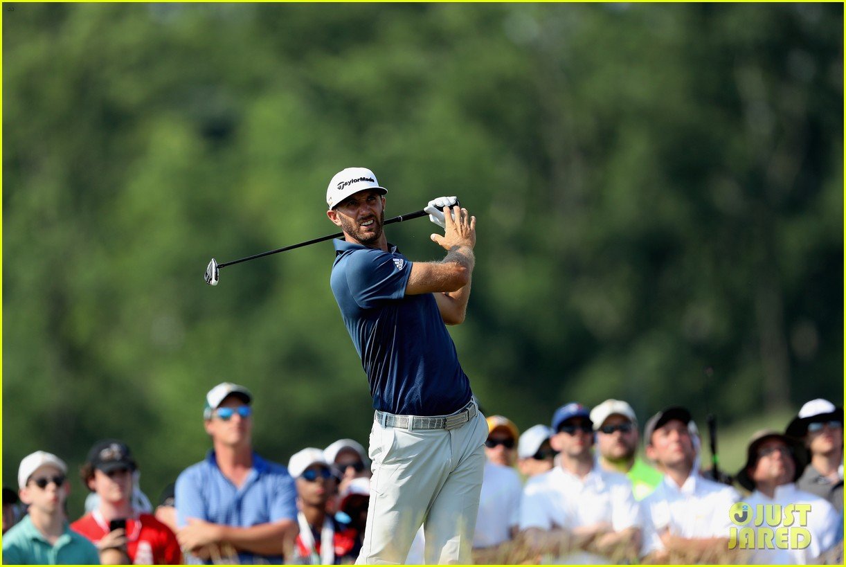 Dustin Johnson Celebrates US Open Win with Fiancee Paulina Gretzky ...