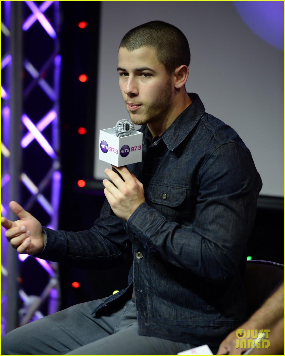 Nick Jonas Performs His Hits for Creative Recreation Concert: Photo ...