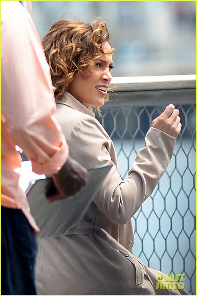 Jennifer Lopez Will Host a Facebook Live Chat For 'Ice Age': Photo ...