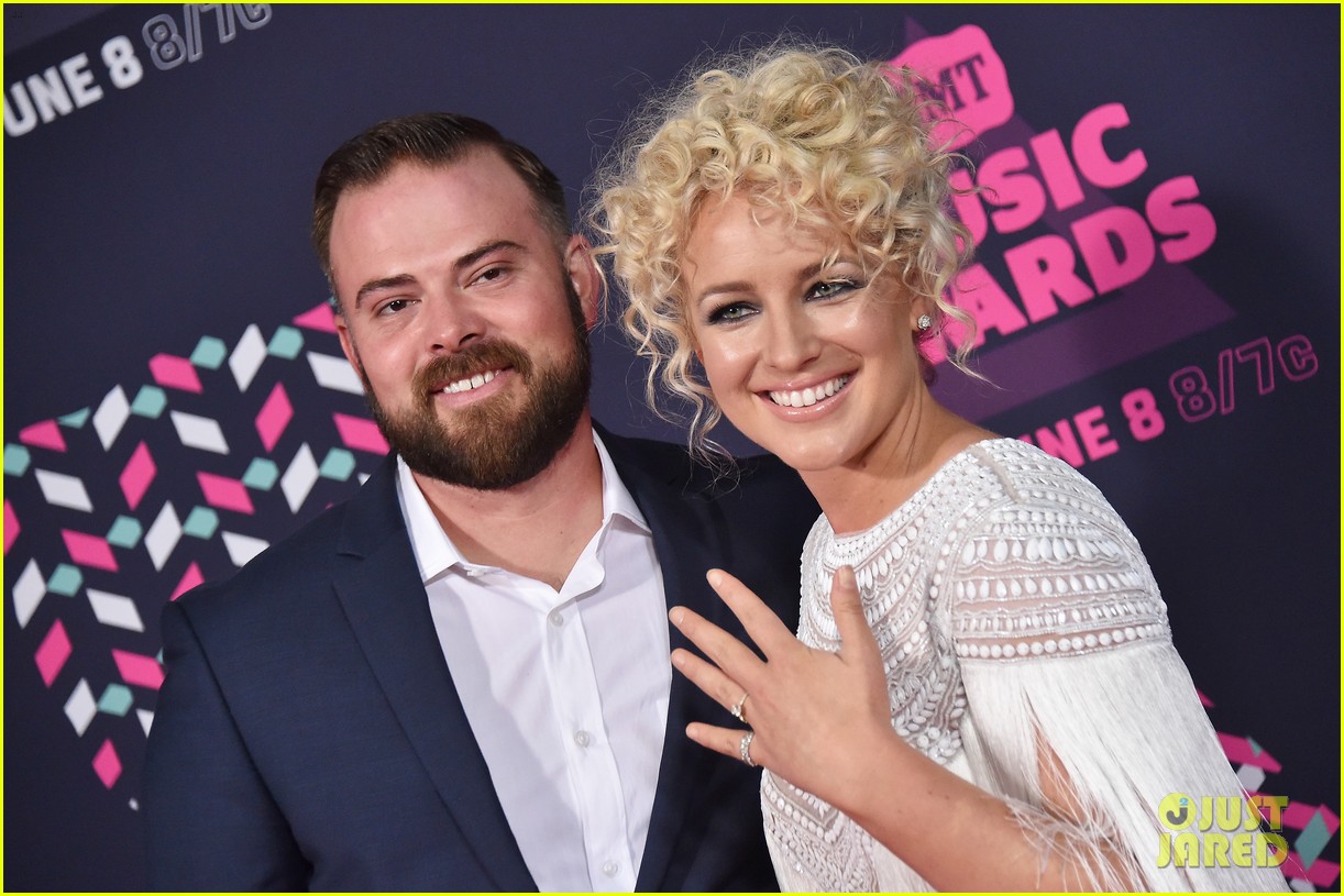 Luke Bryan & Thomas Rhett Bring Wives to CMT Awards 2016: Photo 3676958 ...