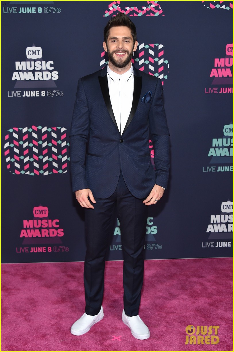 Luke Bryan & Thomas Rhett Bring Wives to CMT Awards 2016: Photo 3676966 ...