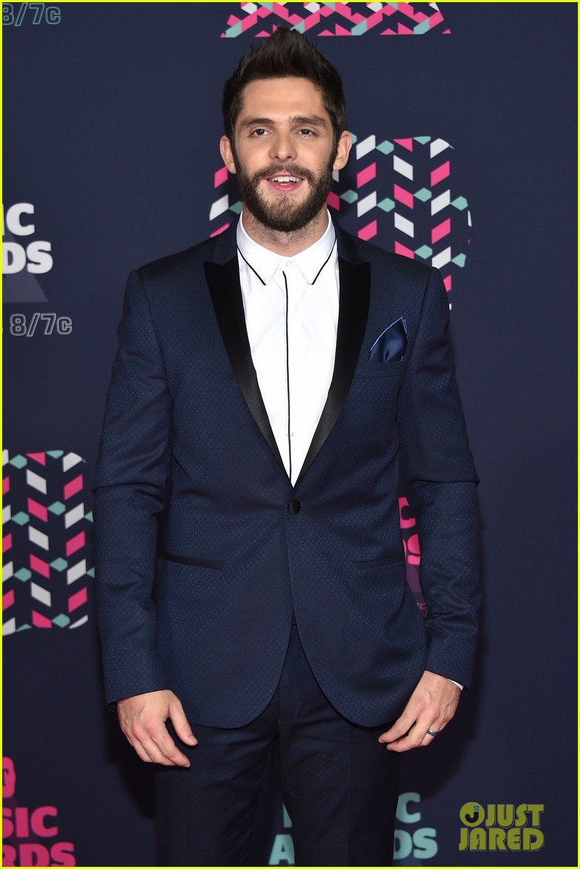 Luke Bryan & Thomas Rhett Bring Wives to CMT Awards 2016: Photo 3676968 ...