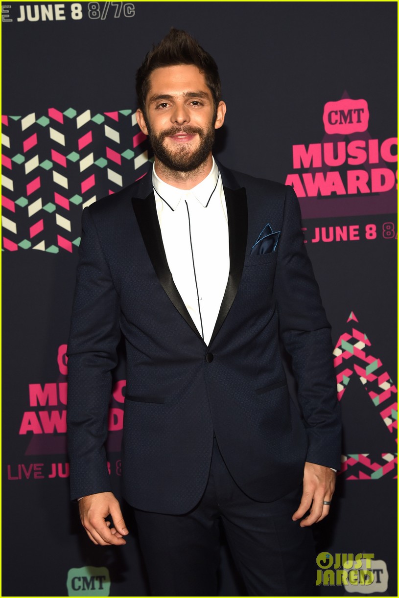 Luke Bryan & Thomas Rhett Bring Wives to CMT Awards 2016: Photo 3676981 ...
