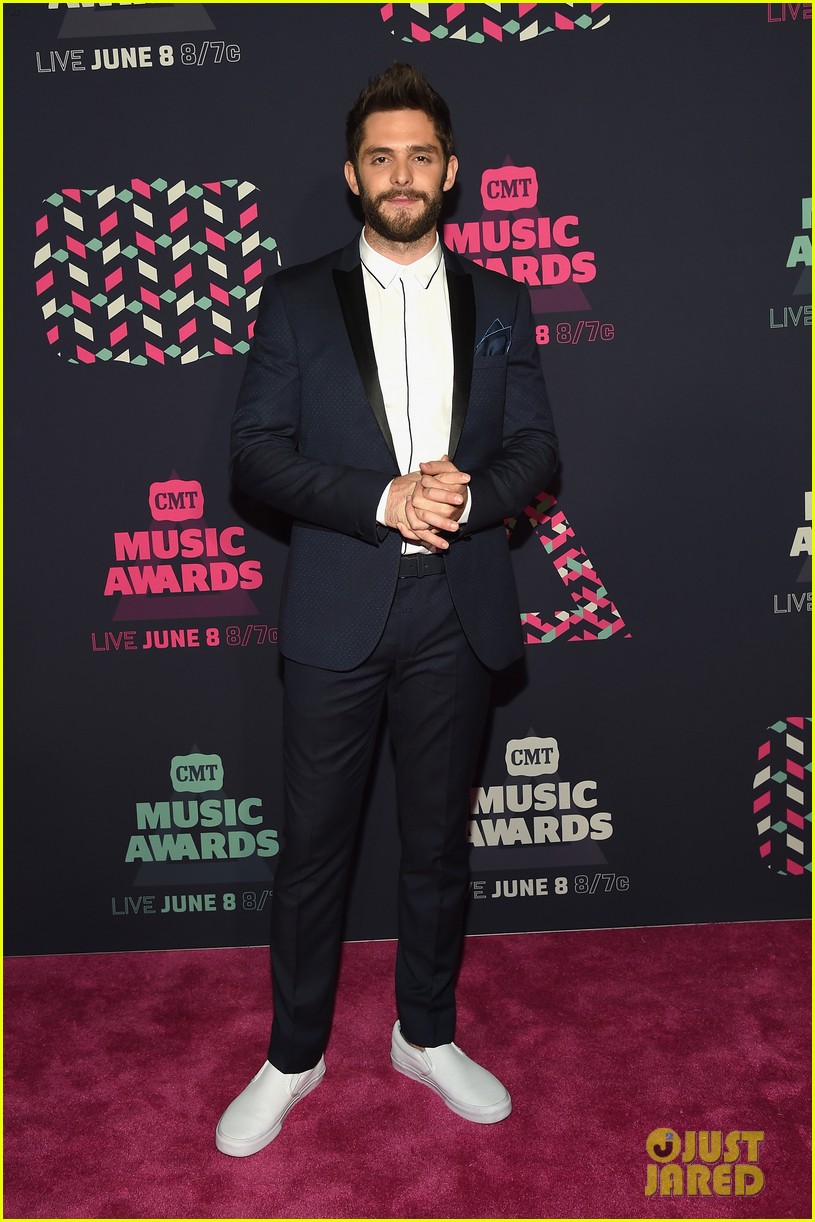 Luke Bryan & Thomas Rhett Bring Wives to CMT Awards 2016: Photo 3676982 ...