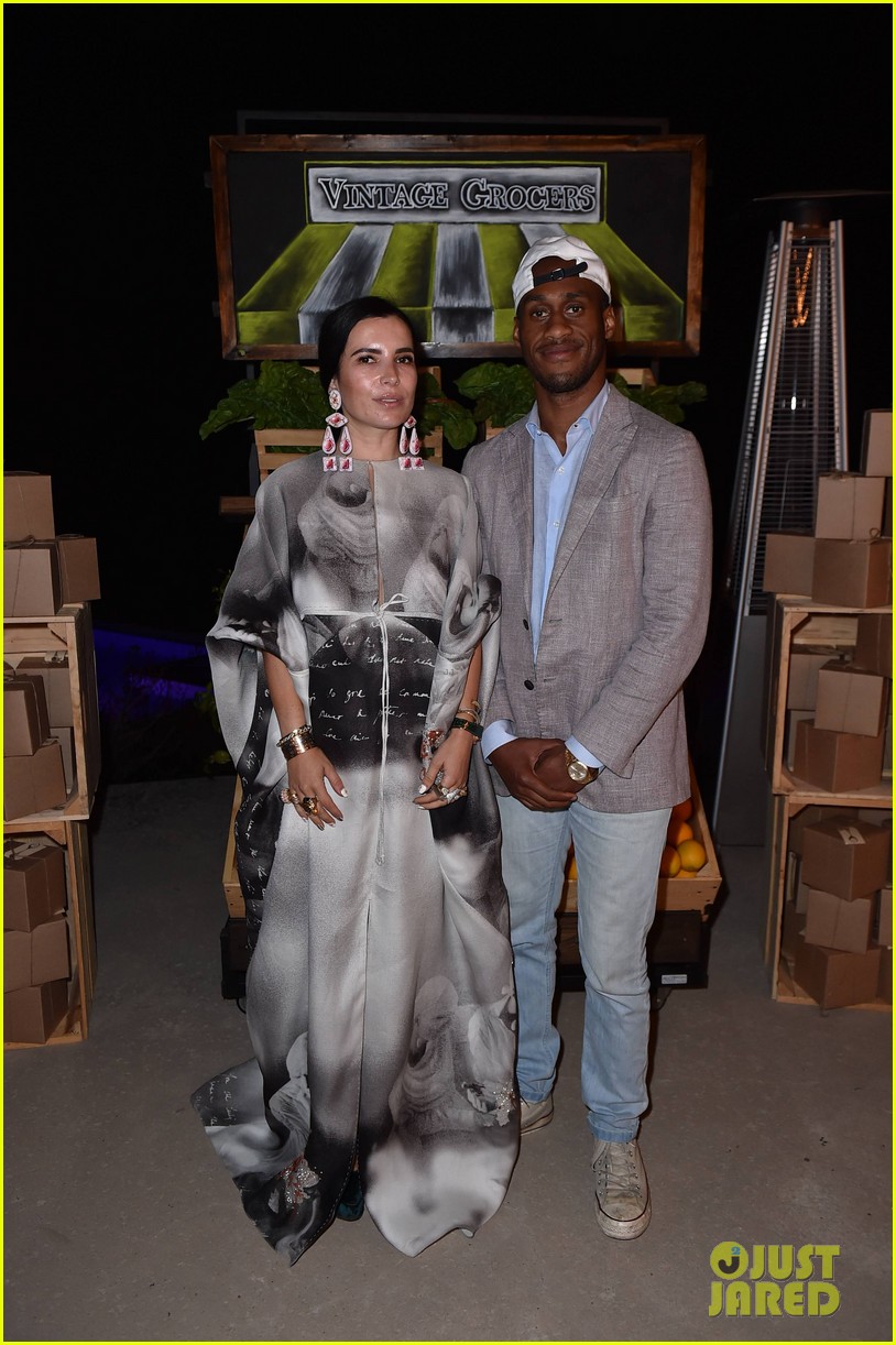 Katharine McPhee Has a Girls' Night Out at Just Jared & Vintage Grocers ...