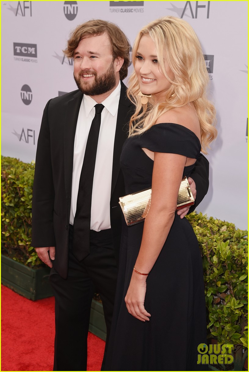 Idina Menzel Sings 'Close Encounters' Theme to Honor John Williams at ...