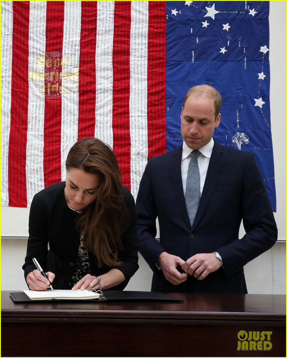 Kate Middleton & Prince William Pay Their Respects To Orlando Shooting ...