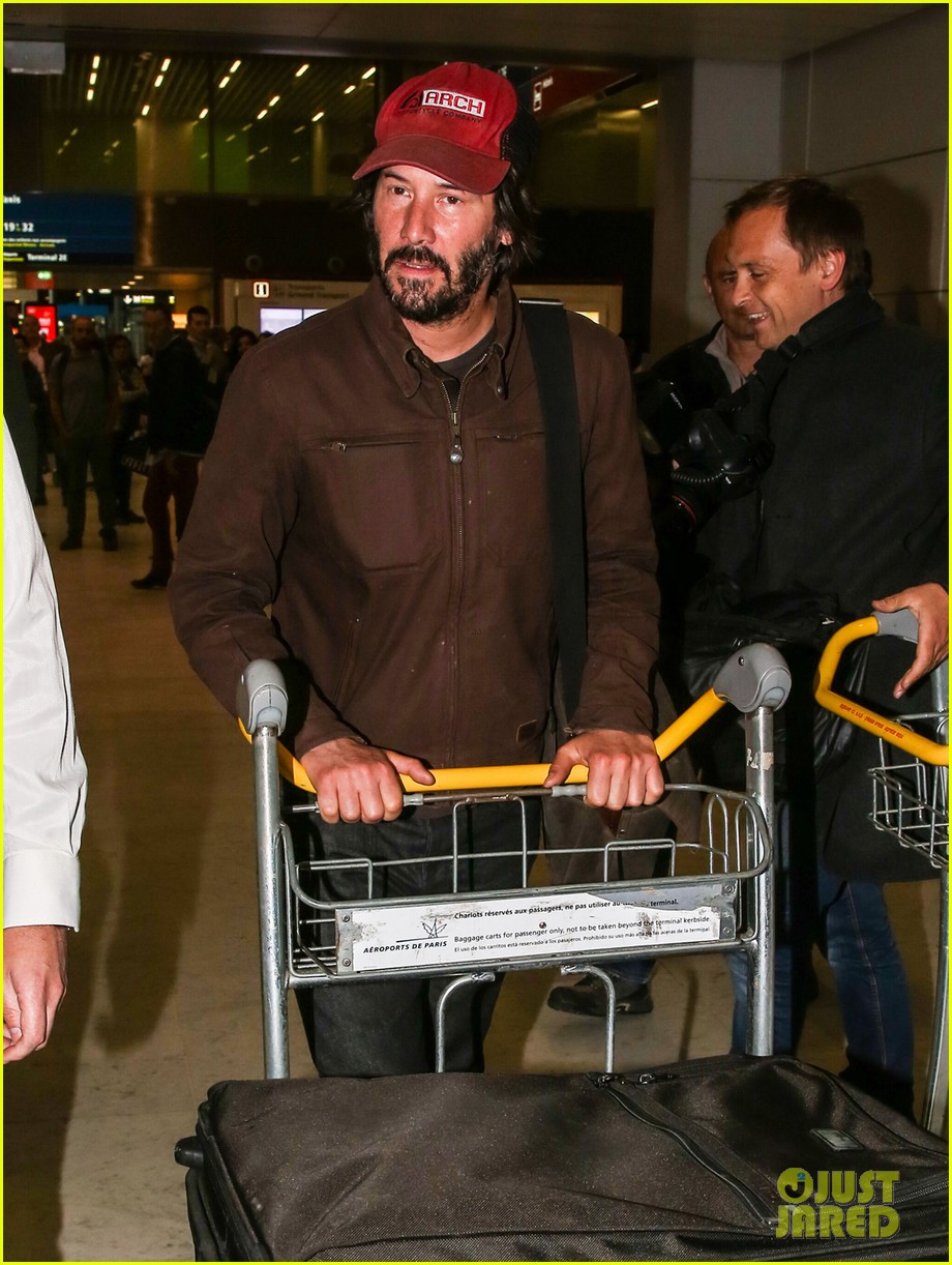 Keanu Reeves Only Spent 5 Days on Set for 'The Neon Demon': Photo ...