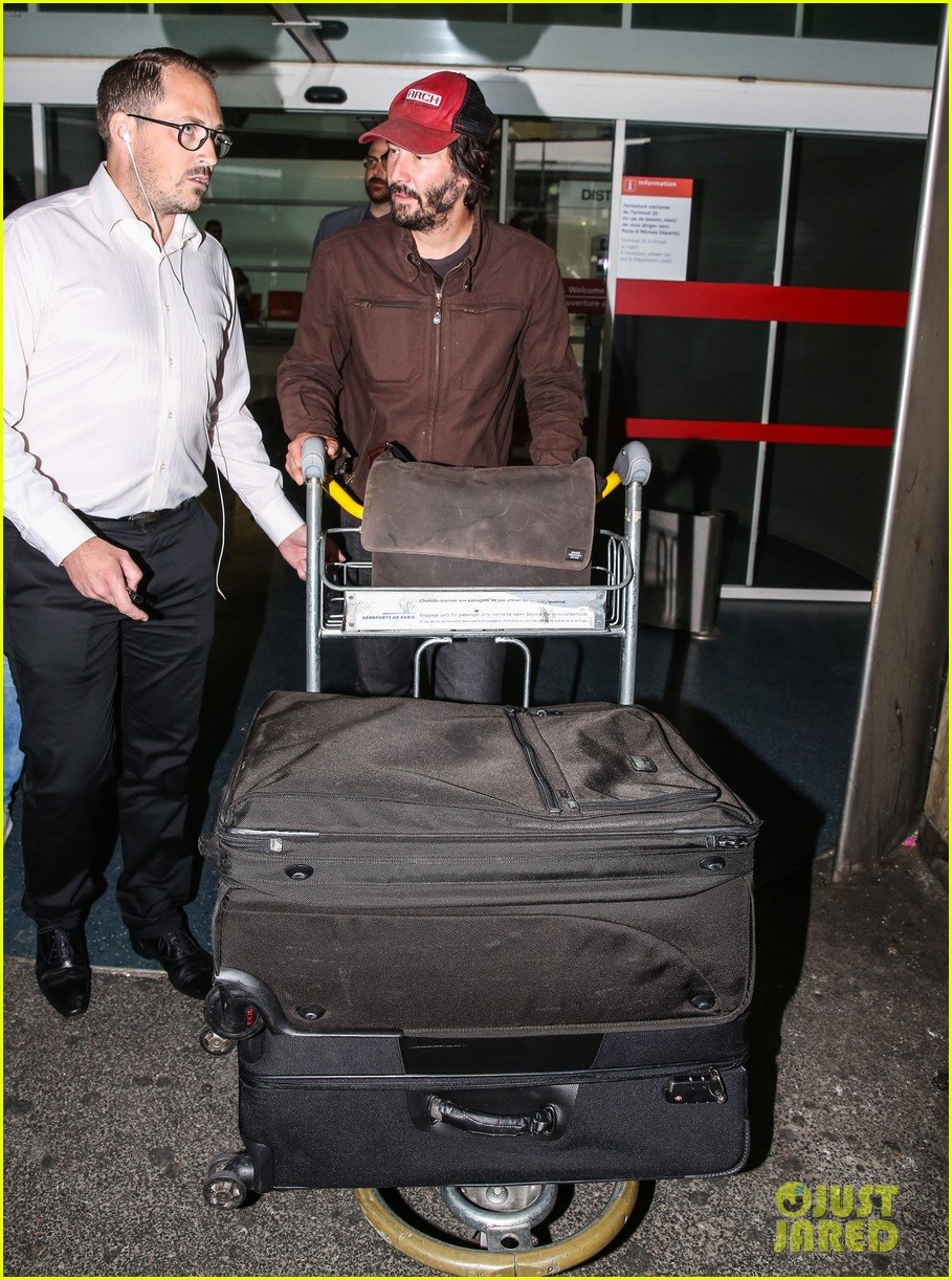 Keanu Reeves Only Spent 5 Days on Set for 'The Neon Demon': Photo ...