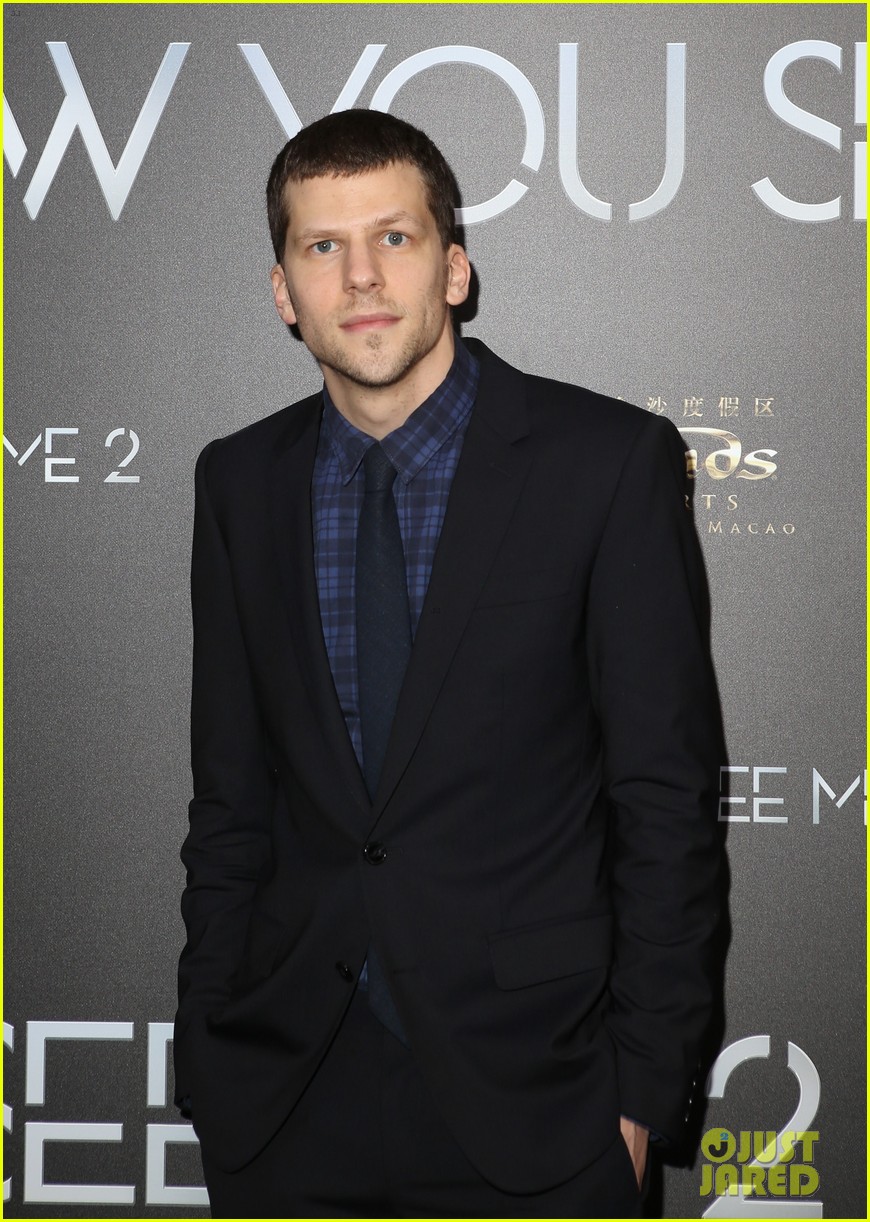 Mark Ruffalo & Lizzy Caplan Bring 'Now You See Me 2' To NYC!: Photo ...