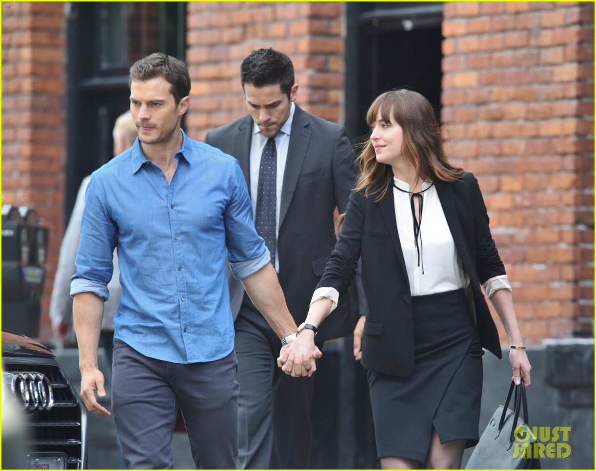 Jamie Dornan & Dakota Johnson Film New 'Fifty Shades' Scene with Brant ...