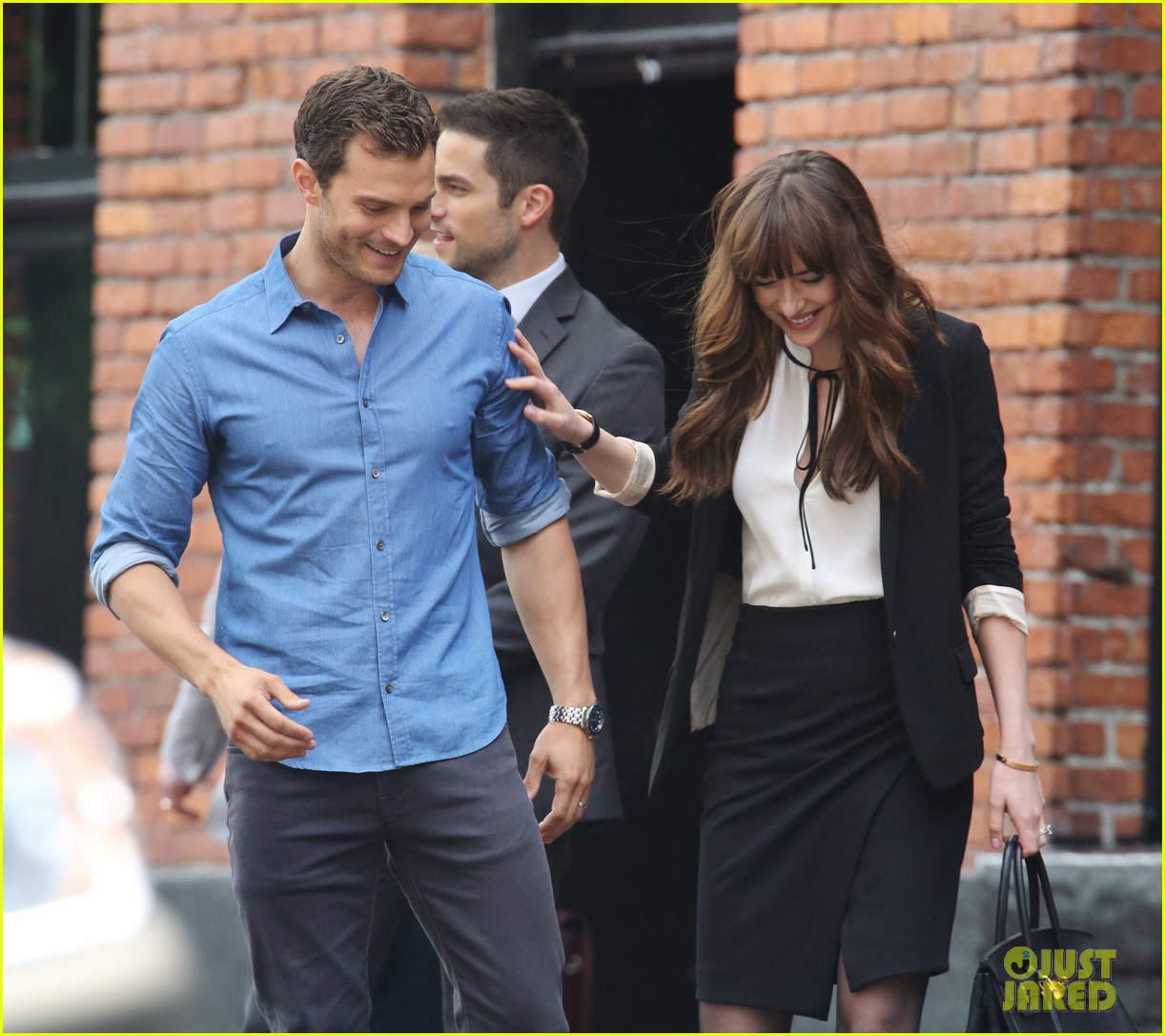 Jamie Dornan & Dakota Johnson Film New 'Fifty Shades' Scene with Brant ...
