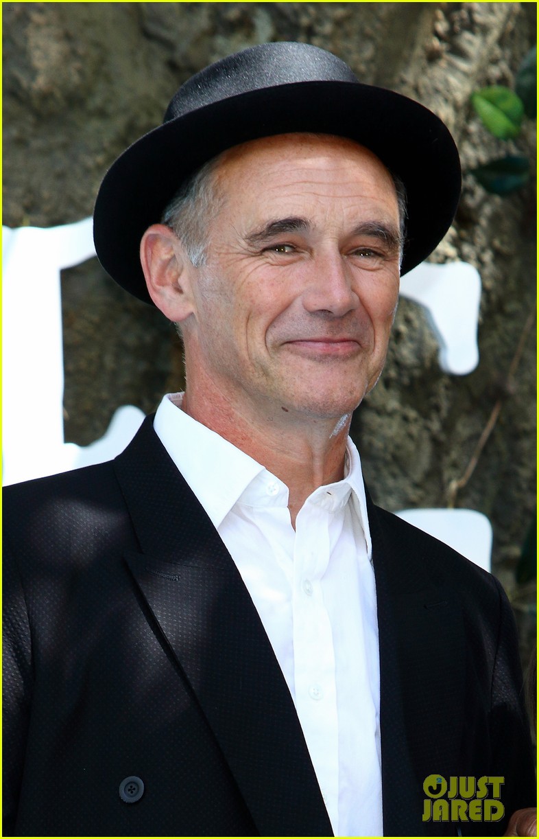 Photo: mark rylance bfg premiere 17 | Photo 3709147 | Just Jared