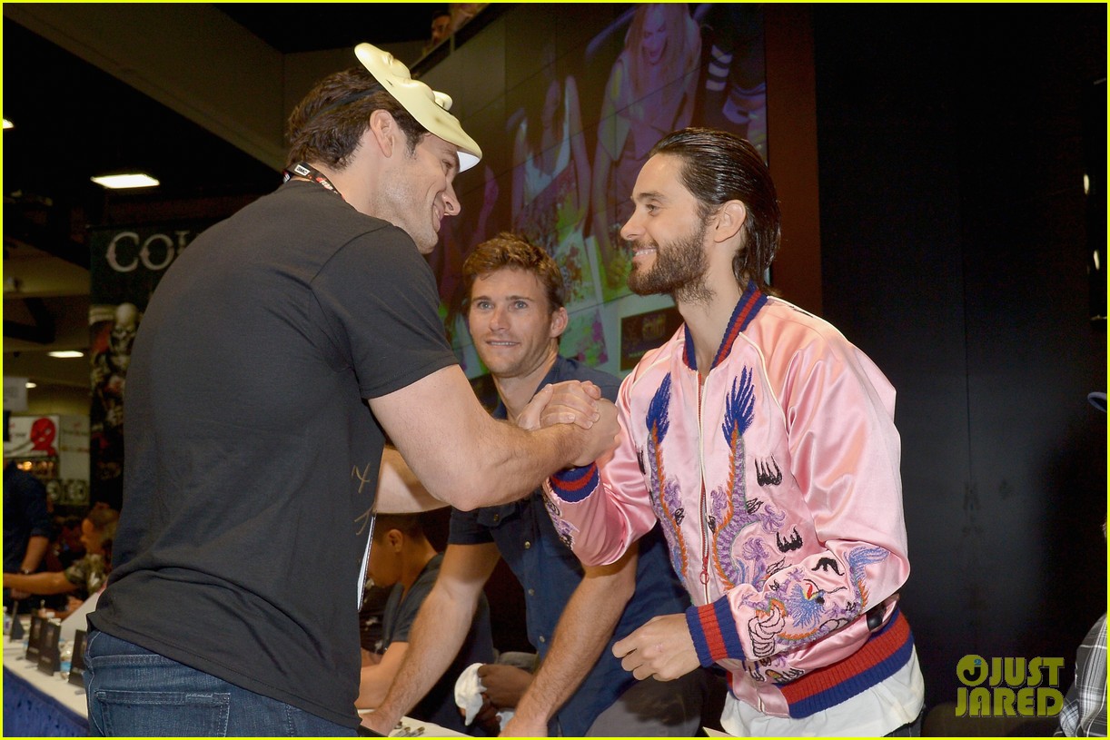 Henry Cavill Wears Disguise to Comic-Con, Pranks 'Suicide Squad' Cast ...