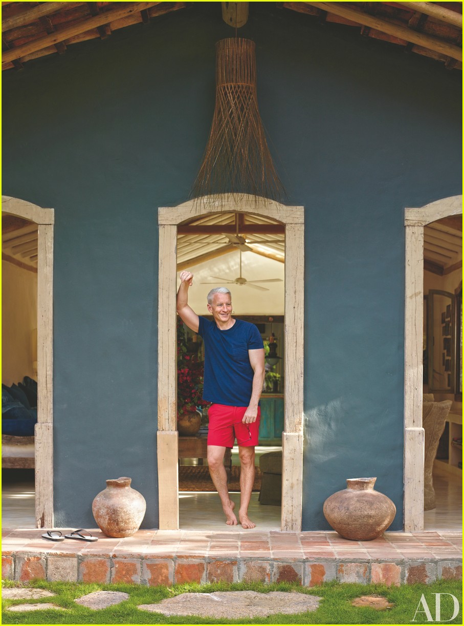 Anderson Cooper Gives Tour of His Vacation Home for 'Architectural ...