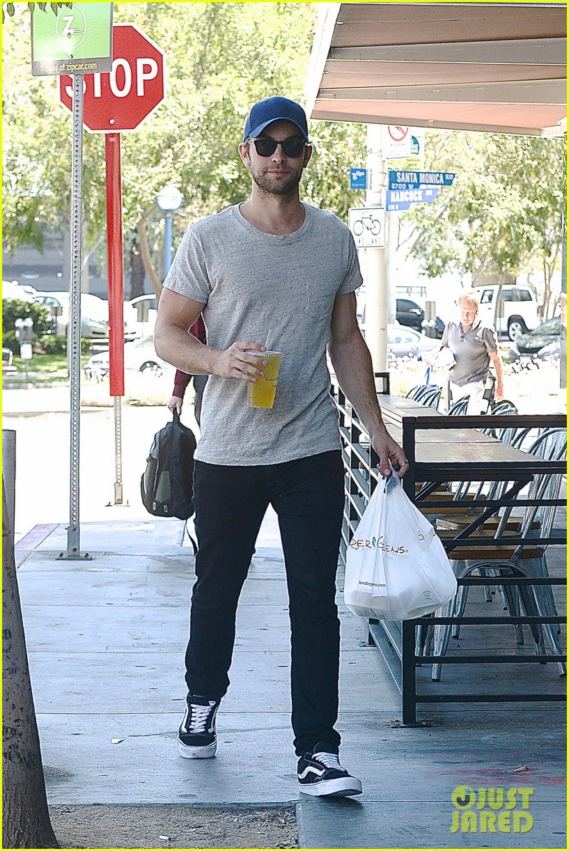 Chace Crawford Talks Golf With Tony Romo & 'His Boy' Jordan Spieth ...