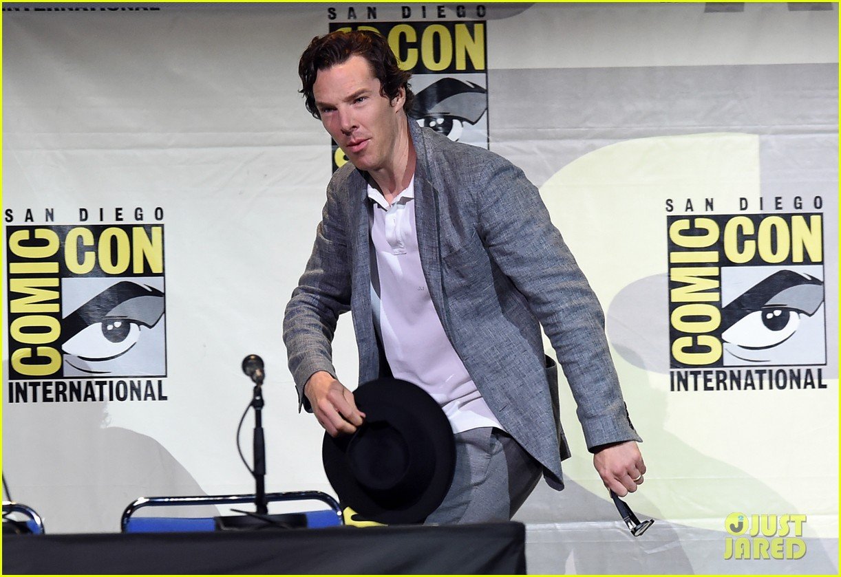 Benedict Cumberbatch Premieres 'Sherlock' Season 4 Teaser Trailer at ...