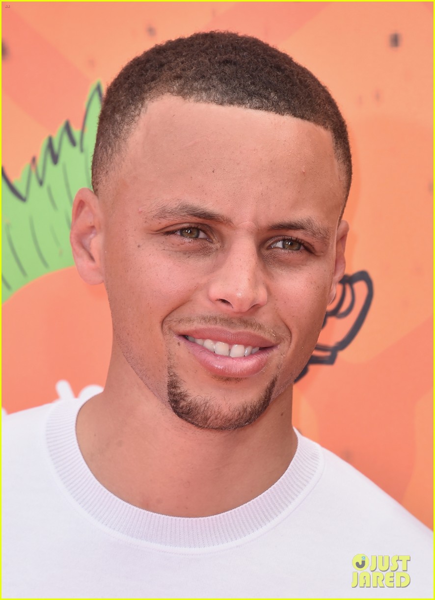 Stephen Curry & Chris Bosh Bring Families to Kids' Choice Sports Awards ...