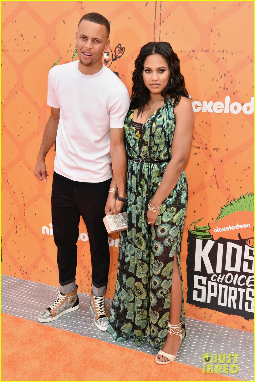Stephen Curry & Chris Bosh Bring Families to Kids' Choice Sports Awards ...