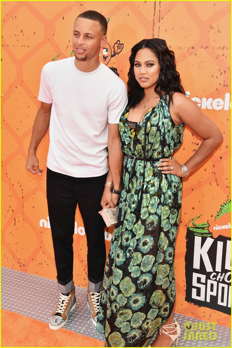 Stephen Curry & Chris Bosh Bring Families to Kids' Choice Sports Awards ...
