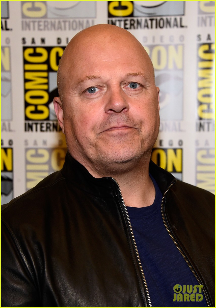 'Gotham' Cast Teases Season Three at Comic-Con - Watch Now!: Photo ...