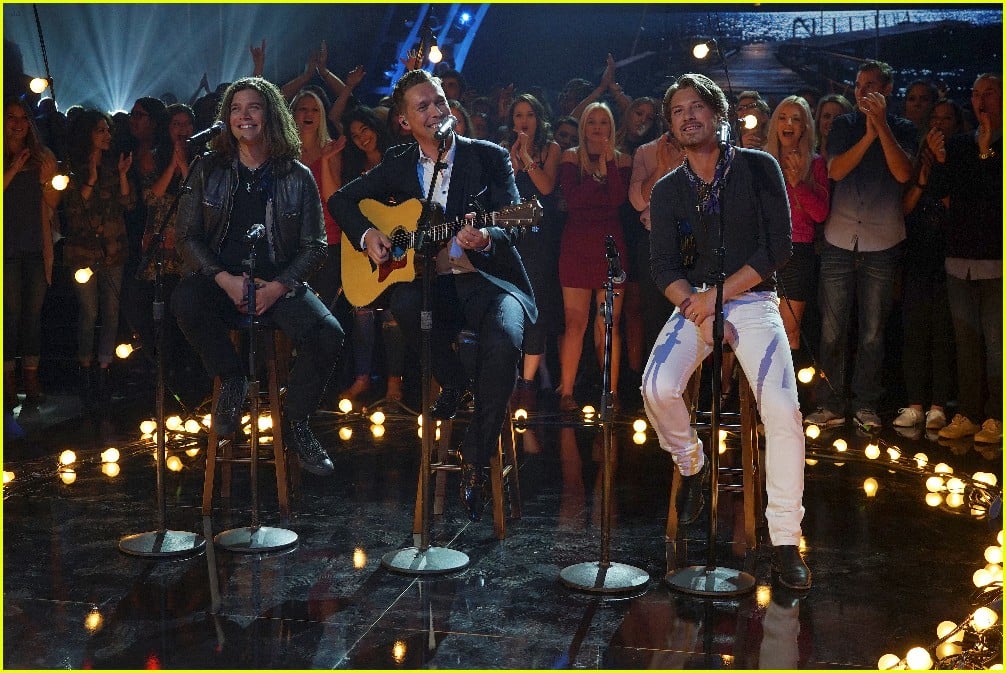 Hanson Performs 'MMMBop' Twenty Years Later - Watch Now!: Photo 3702083 ...