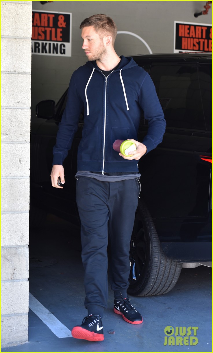 Calvin Harris Is A 'Beast in the Gym' According to NFL Player: Photo ...