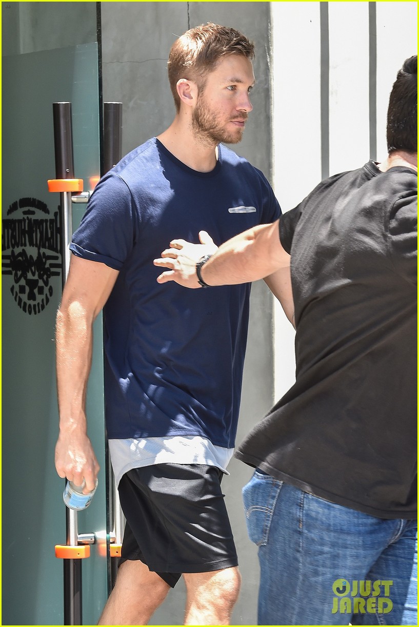 Calvin Harris Keeps Up His Workouts After His Twitter Rant: Photo ...