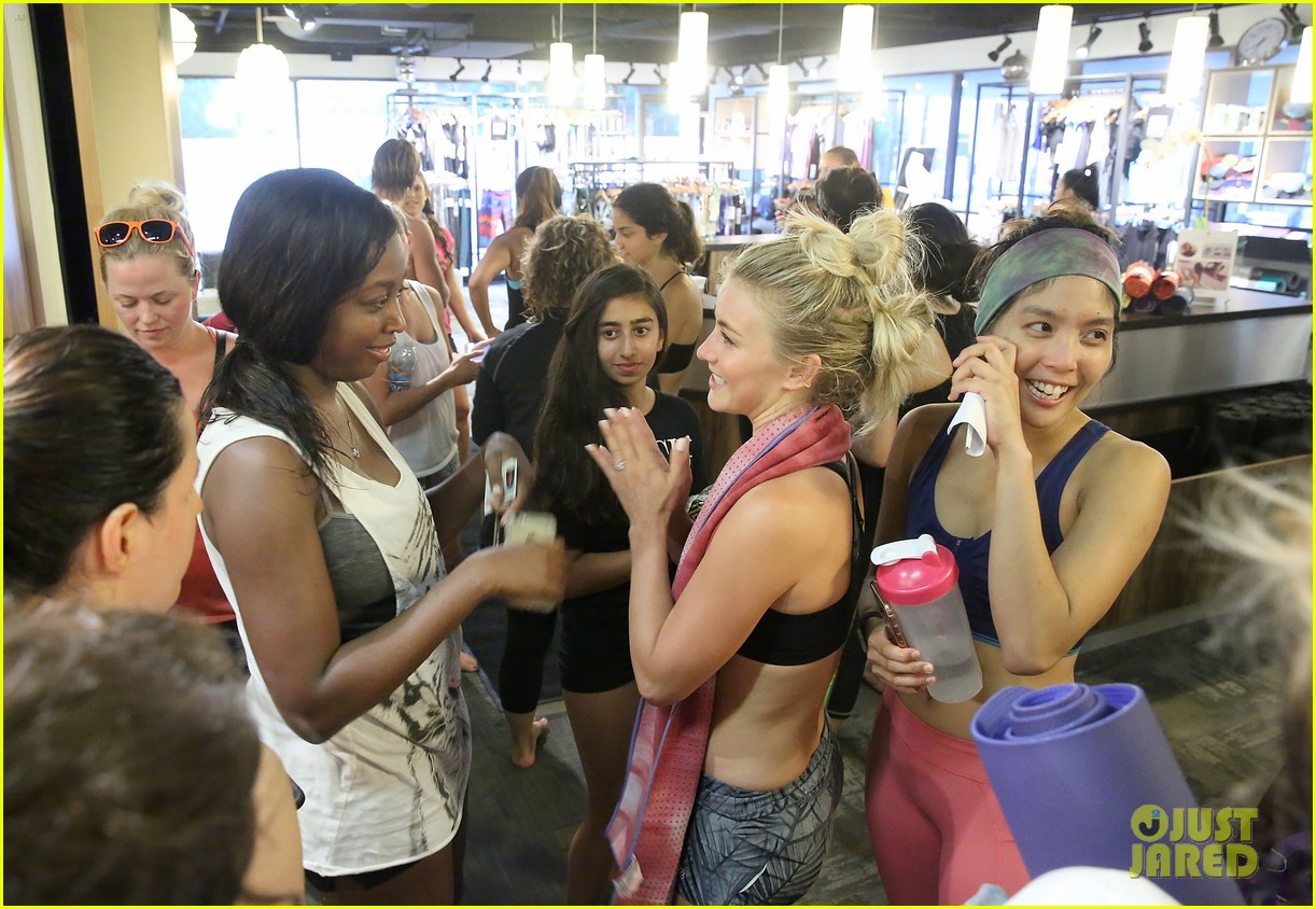 Julianne Hough & Brother Derek Host CorePower Yoga Class: Photo 3721142 ...