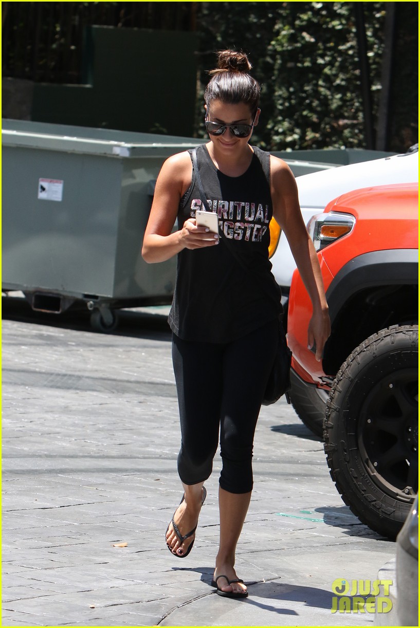 Lea Michele Ditches Her Blonde Highlights For 'Scream Queens' Season ...