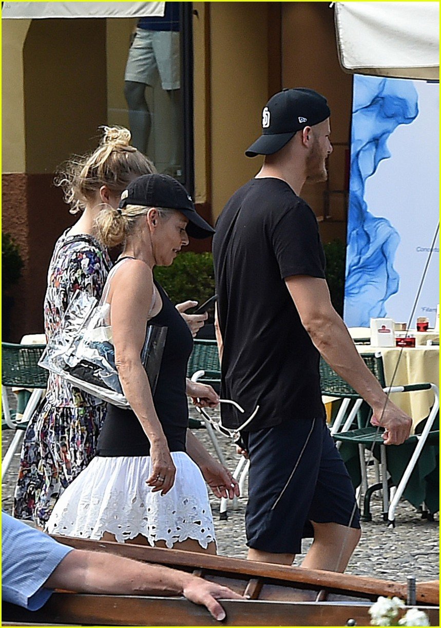 Alexander Ludwig Goes Shirtless While Working Out in Italy: Photo ...