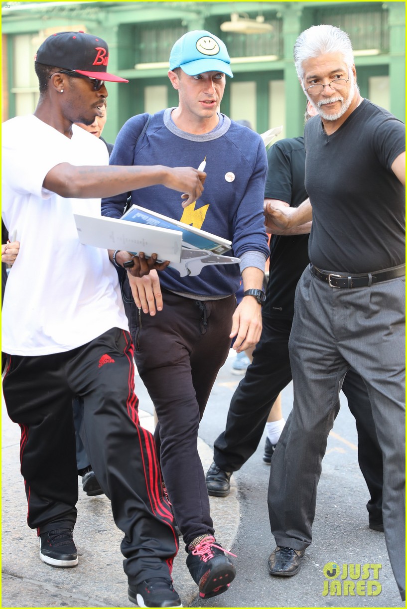 Chris Martin Brings Michael J. Fox On Stage for 'Back to the Future ...