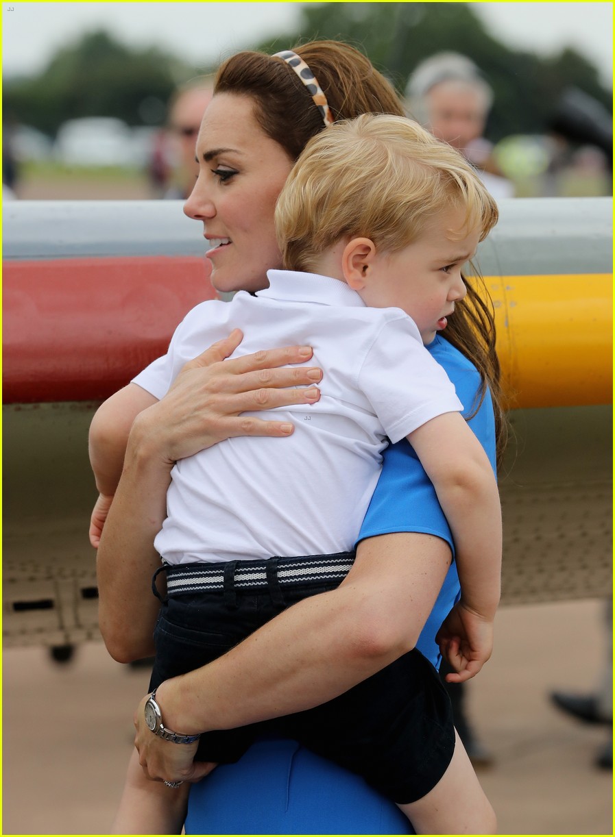 Kate Middleton & Prince George Share Cute Moments at Royal Air Show ...